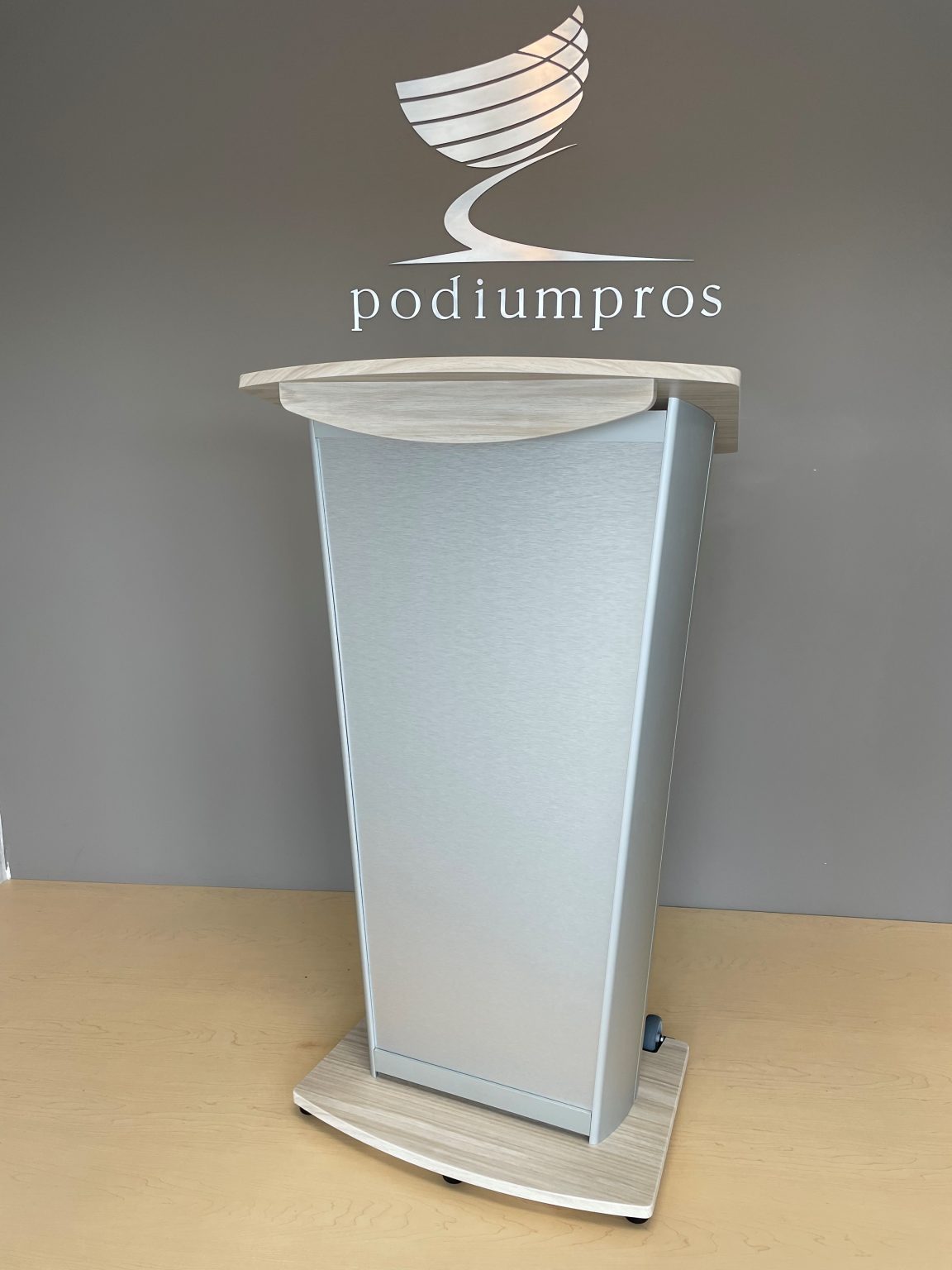 VH1 Custom Lectern - ** Wood Grain Choices ** - Podium Pros