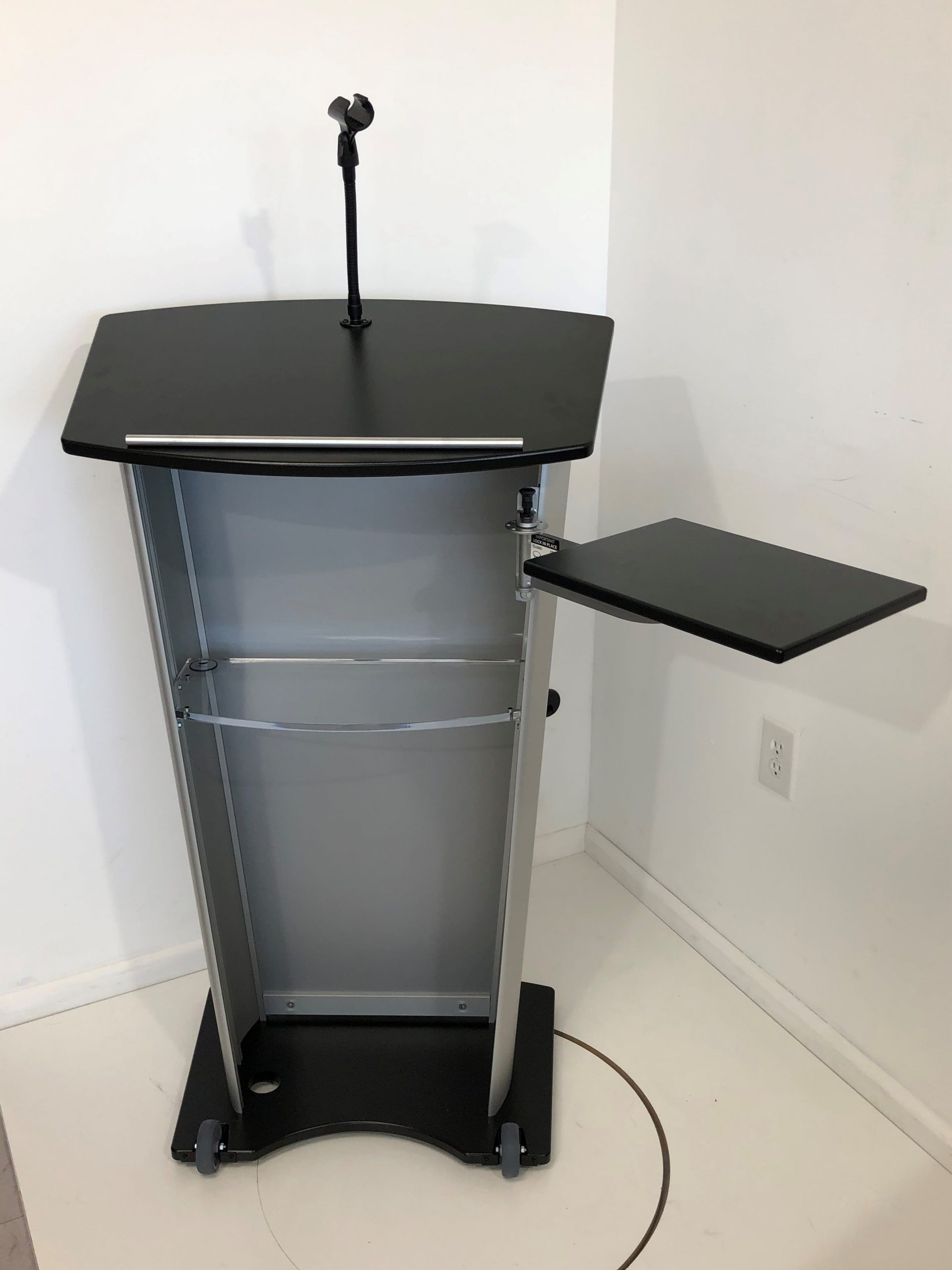 Lecterns Equipped with All the Options | Accessories